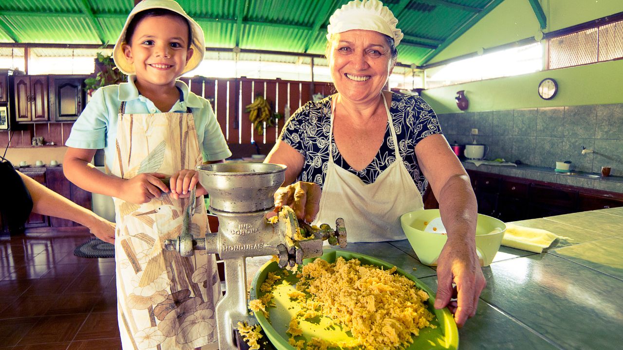 Chocolate Cacao Farm with Dona Mara Tour - Costa Rica for Kids